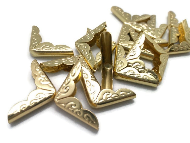 Small Gold Album Corners - Sensational Crafts
